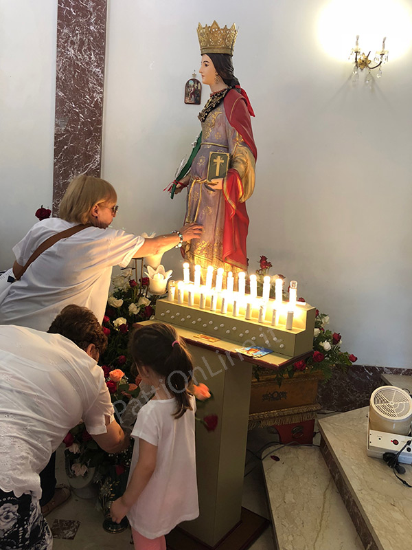 PattiOnLine - La patrona S. Febronia per le vie del "suo" quartiere